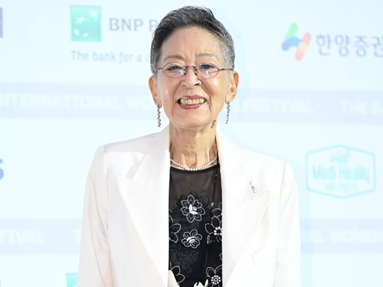 Bintang Senior Kim Ji Mee Berpulang, Warisan 700 Film Menggema ...